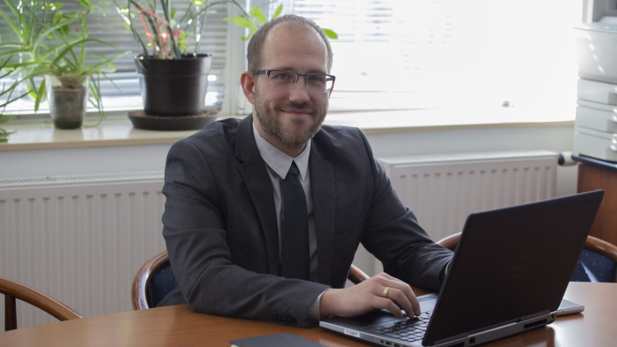 Dr. Eigner György az MRK ITB új elnöke – Óbudai Egyetem Neumann János ...